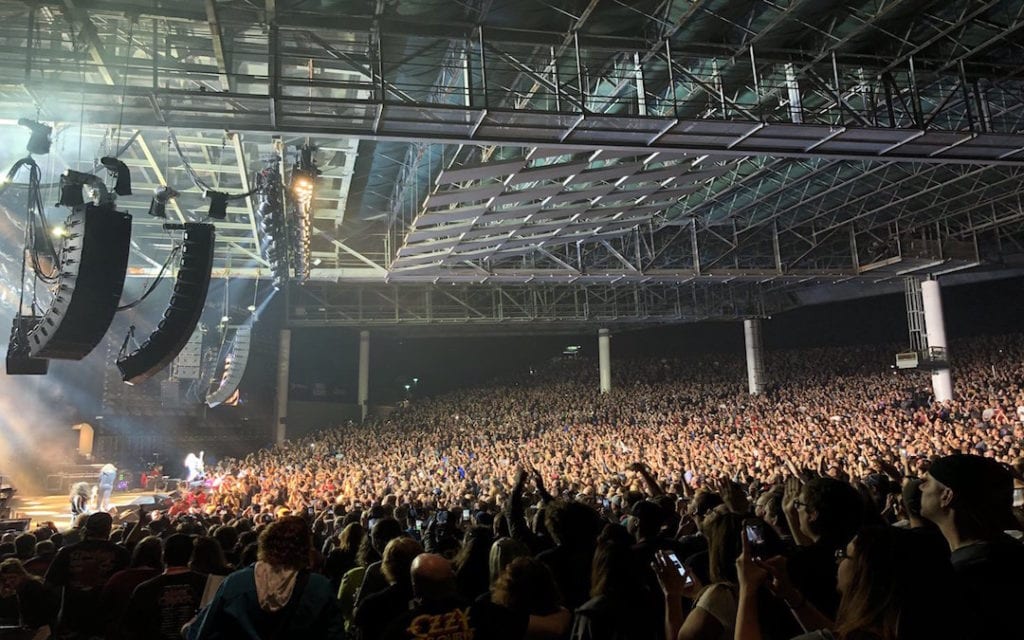 Concert Party Bus Summer Outings - Varsity Limousine Service